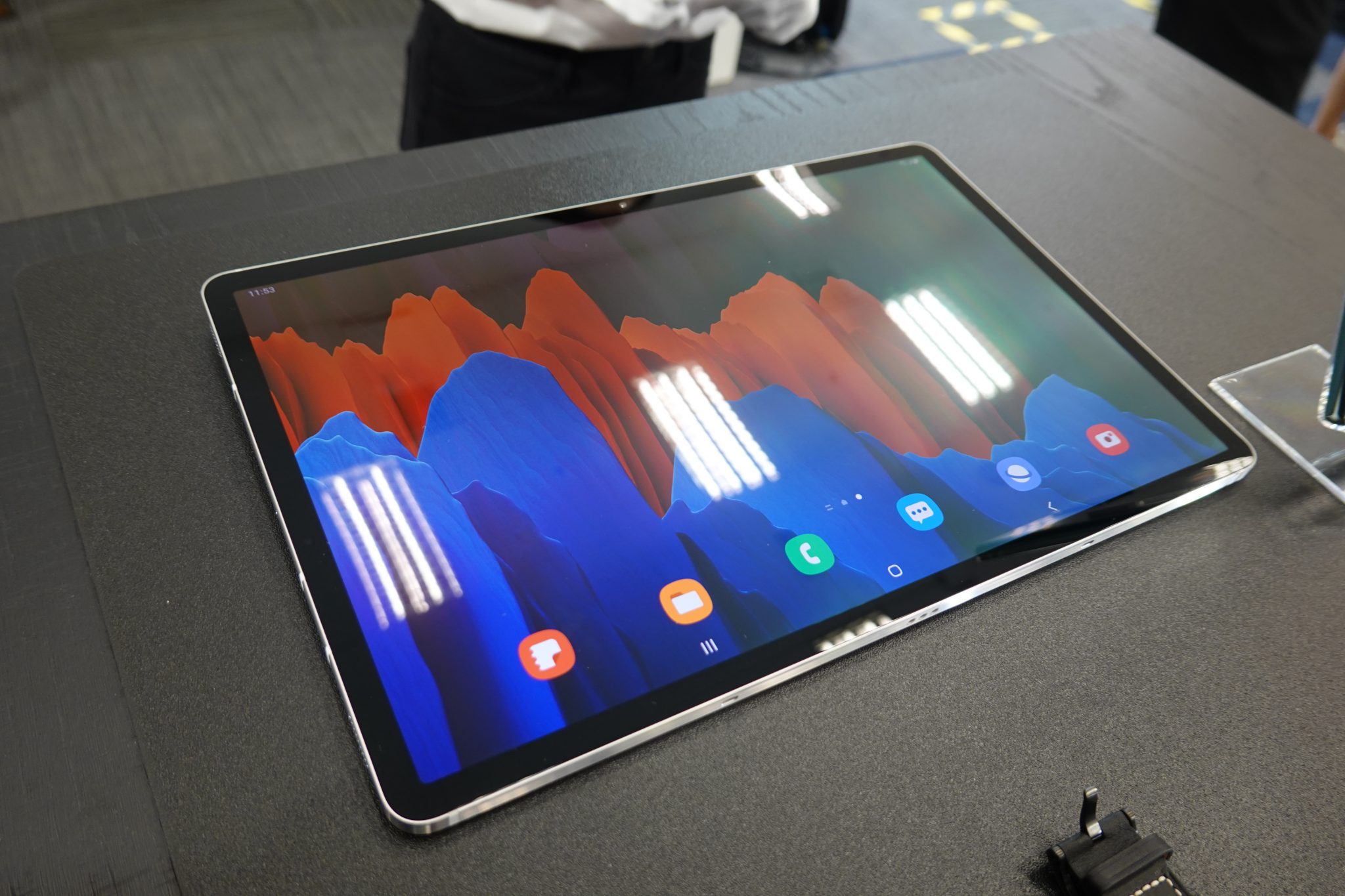 Siri Samsung Galaxy Tab S7 dilancarkan: Super AMOLED 12.4 inci 120Hz ...