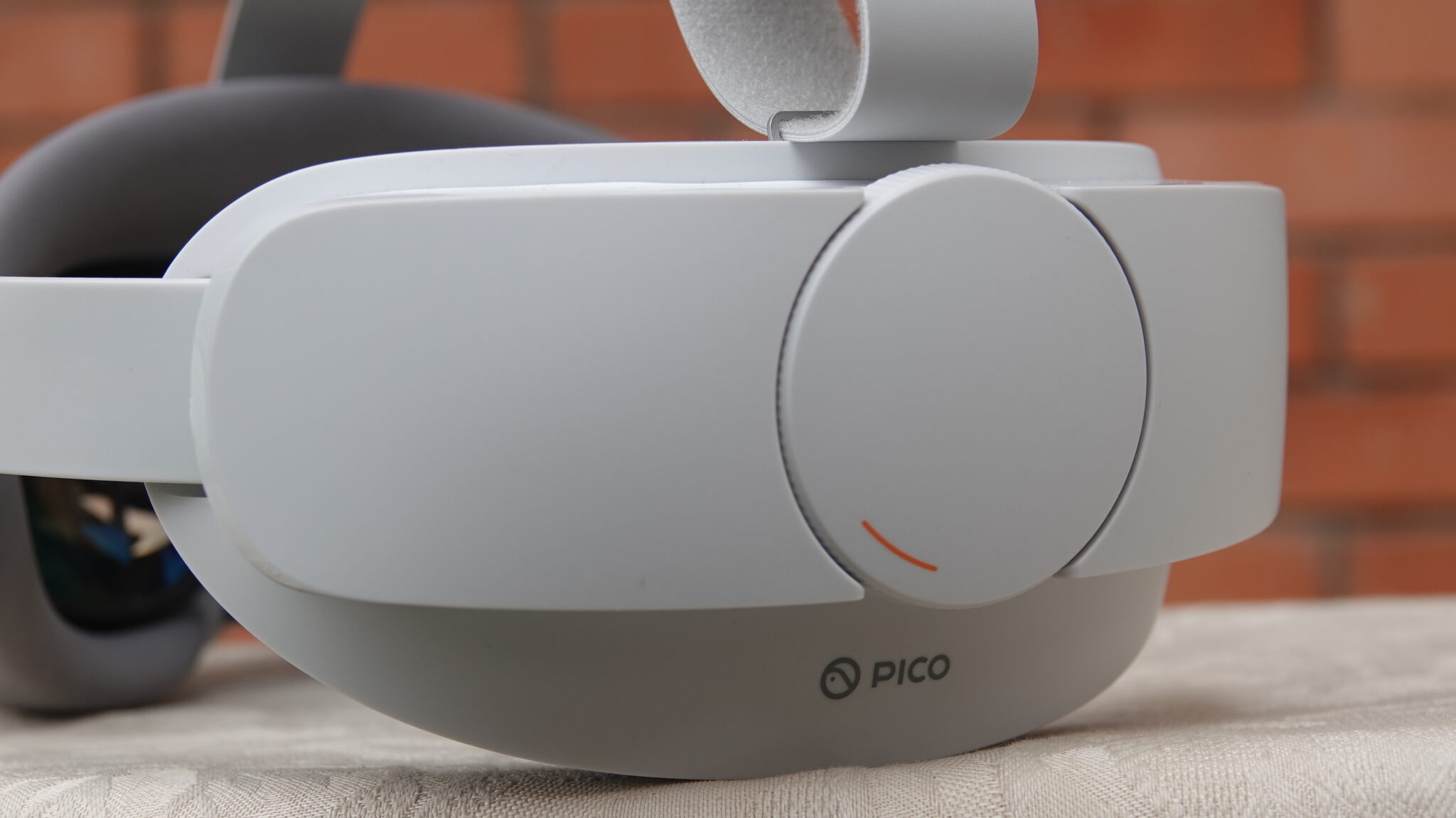 Ulasan PICO 4 VR - Set kepala VR sempurna untuk orang ramai - TechNave BM