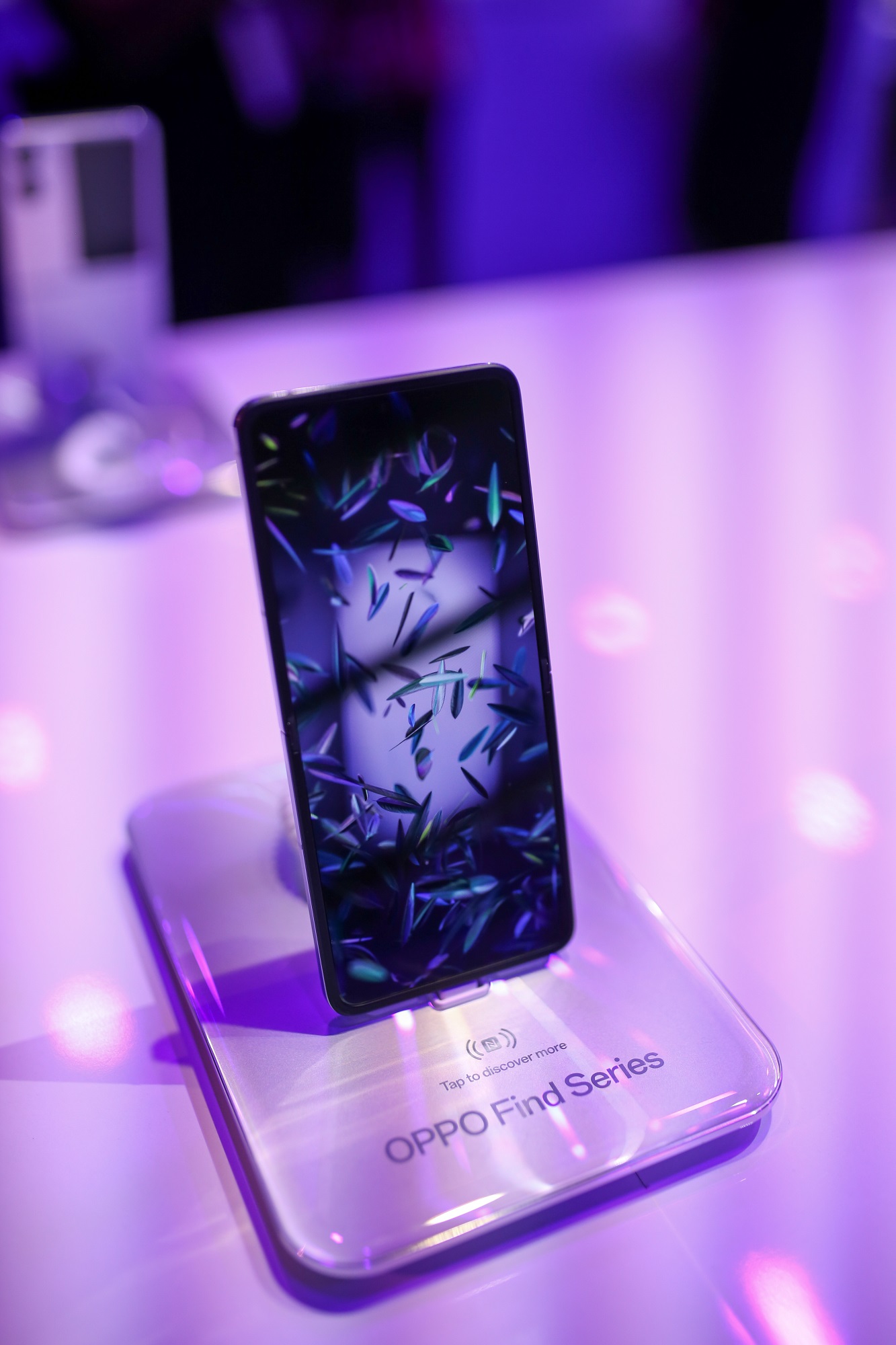 OPPO Find N2 Flip jadi telefon lipat paling laris di Malaysia pada 3 ...