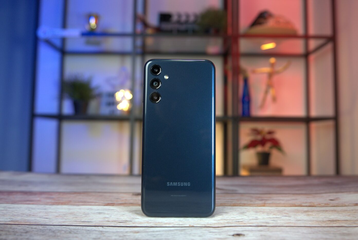 Adakah Samsung Galaxy M14 5G telefon terbaik untuk harga sekitar RM700 ...