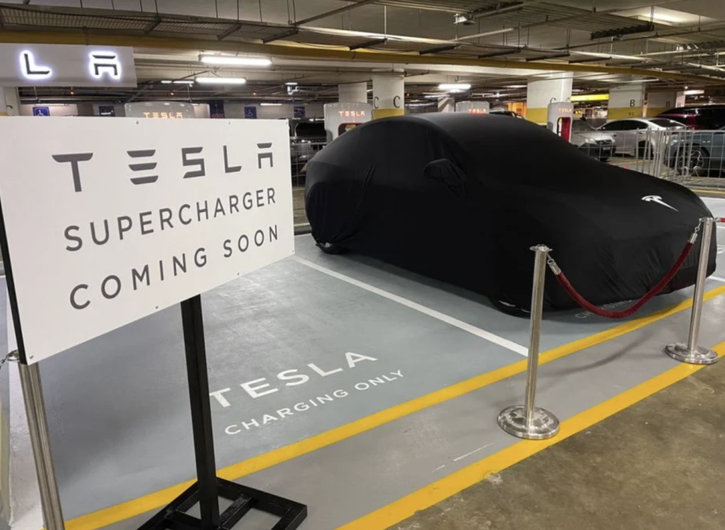 Tesla lancarkan kereta elektrik Model Y di Malaysia, penghantaran ...