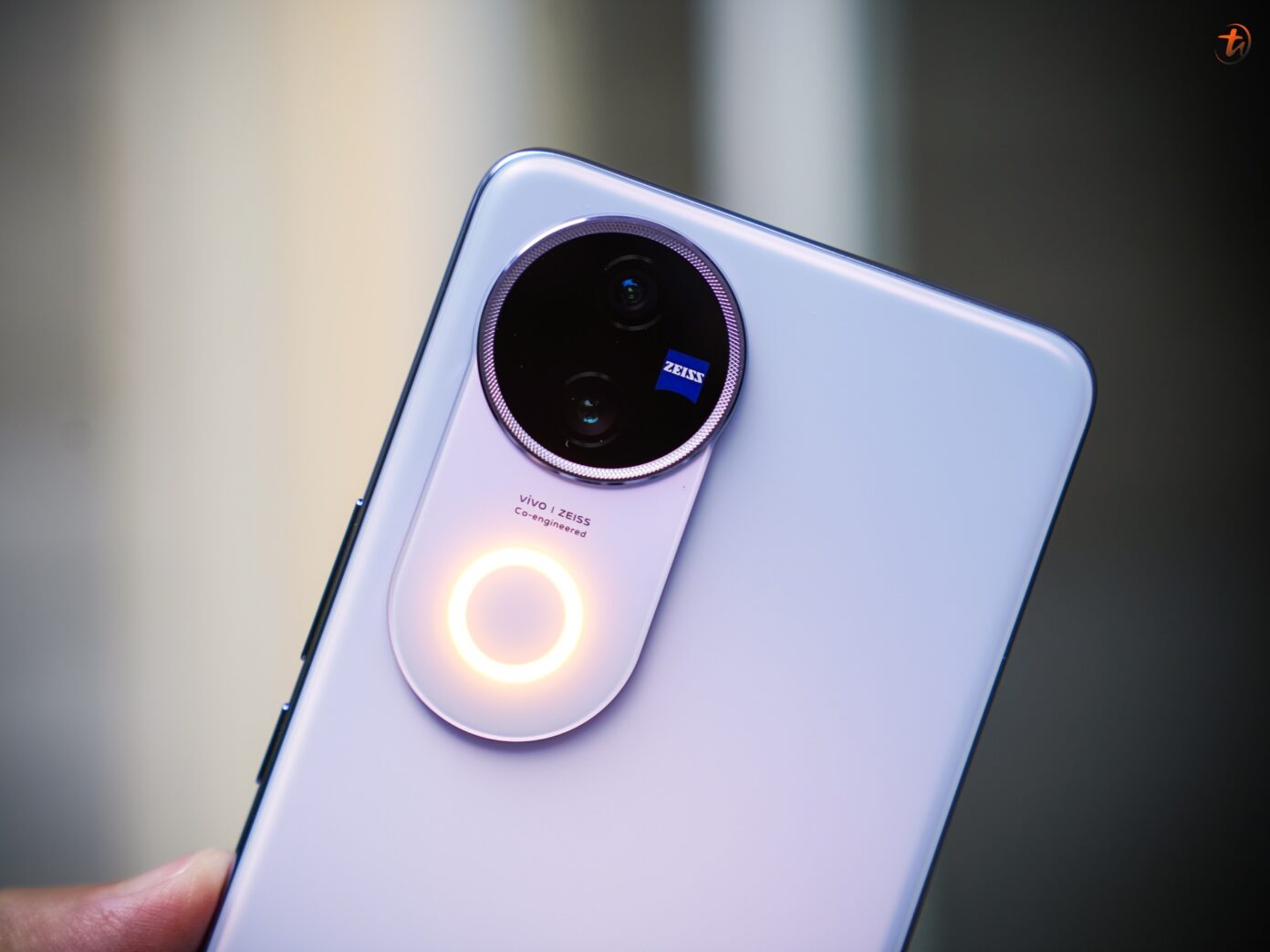 vivo V50 dilancar di Malaysia: Kamera ZEISS, SD 7 Gen 3, bateri 6,000mAh bermula RM1,999 ...